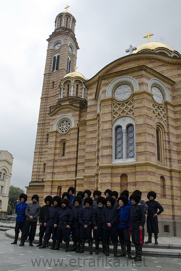 (FOTO) Ruski Kozaci posjetili hram Hrista Spasitelja - eTrafika