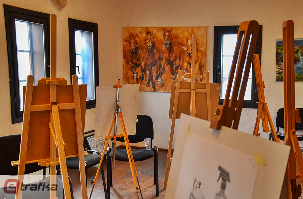 Akademski slikar Samir Hažbić: Jajce je moja vječna inspiracija - eTrafika